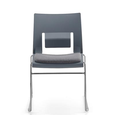 Cina Tipo metallico Altre sedie da conferenza in plastica in PP ergonomica con design curvo confortevole in vendita