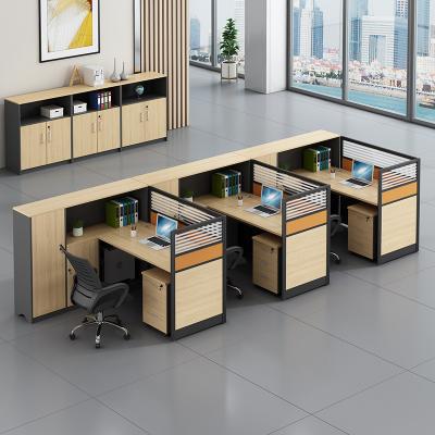 Cina Combinazione di mobili da ufficio scrivania doppia scrivania per computer scrivania e sedia con design moderno in vendita