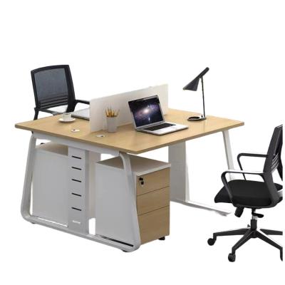 Cina Modern Simple 4-6 Persone Staff Position Combination Desk per ufficio aziendale personalizzabile in vendita