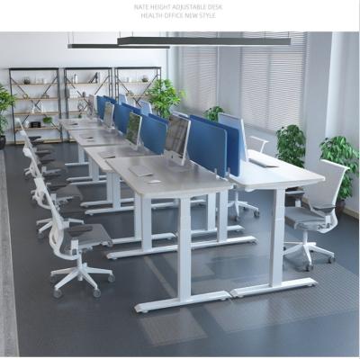 Cina Tavolo elevatore elettrico regolabile in altezza ufficio computer portatile scrivania design esecutivo moderno in vendita