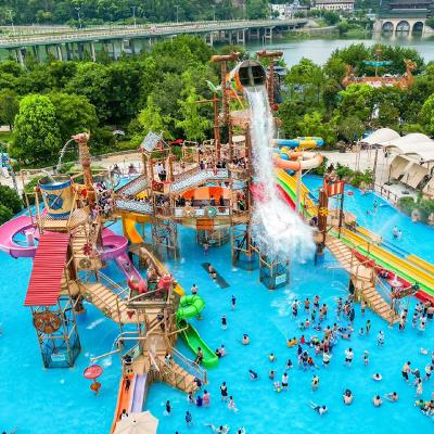 China Maßgeschneiderter Wasserspielplatz Unterhaltung Splash Party Glasfaser Rutsche Wasser Thema Aqua House zu verkaufen