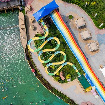 Китай Игровая зона бассейна Аква Развлечения Плавательные принадлежности Высокоскоростная соревновательная горка для аквапарка продается