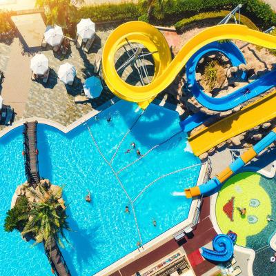 China Outdoor Swimming Pool Slide Kids Water Play Equipment High Quality Fiberglass Slide for sale