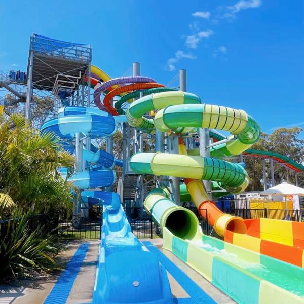 Quality Outdoor And Indoor Fiberglass Swimming Pool Slide Customized for sale