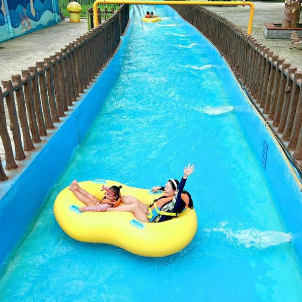 Quality 400sqm Amusement Park Water Slide Backyard Fiberglass Water Slide for sale