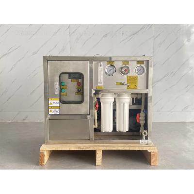 China Laboratory Compact Desalination Watermaker RO Small Scale Desalination Unit for sale