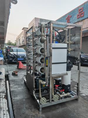 China Self Cleaning Reverse Osmosis Desalination System Voltage Range 380V - 440V for sale