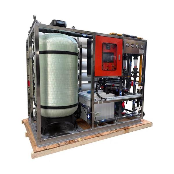 Quality Compact Three Phase Seawater Desalination System Salt Water Desalinating Machine for sale