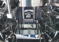 China Compact Ip66 Waterproof Multihead Salad Weigher for sale