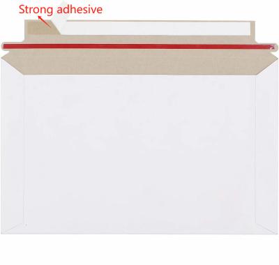 China Horizontal Version Self Sealing Rigid Cardboard Envelope Mailer Flats Kraft Paper for sale