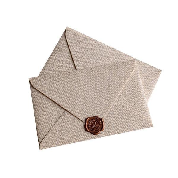 Quality Tear Resistant Kraft Paper Envelopes Brown / White Invitation Card Envelope For Gift Use for sale