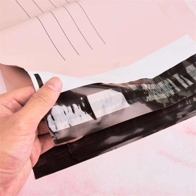 China Strong Adhesive Custom Poly Mailer Bag Soft Poly Mailer With Handle for sale