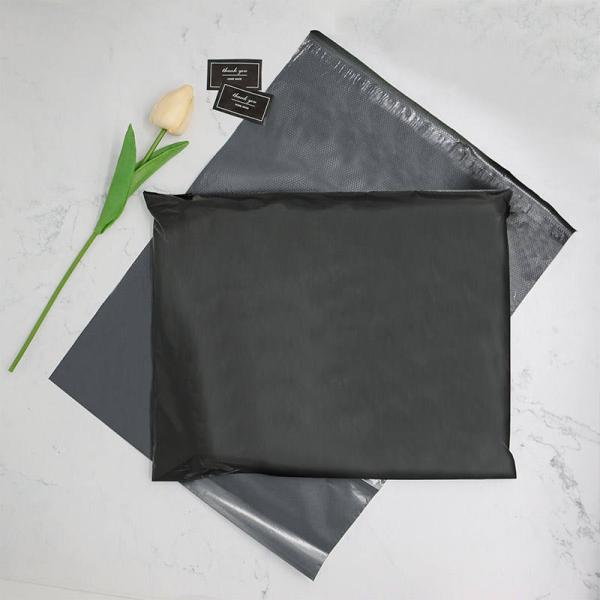 Quality Customized Courier Mail Bags Black Custom Poly Mailers With Logo for sale