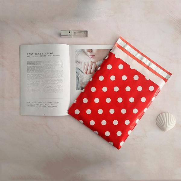 Quality Eco Friendly Custom Poly Mailers Recyclable Poly Shipping Bags For Clothes for sale