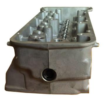 China Russian LADA NIVA 1600 BA3 2121 Aluminum Cylinder Head 21083-1003015-10 1.6L 8V for sale