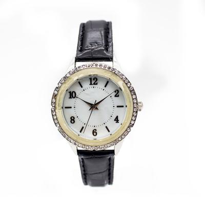 China PU Strap lightweight nice quartz watches Luxury And Classic For Gift for sale