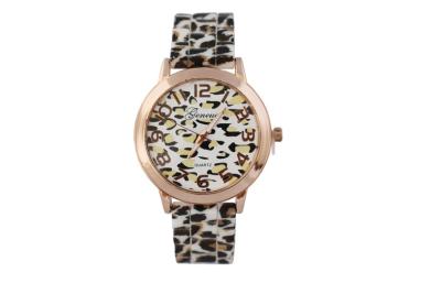 China Leopard Printing Silicone Wristband Watch Womens analogue Watch for sale