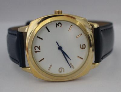 China Waterproof 20mm Leather Strap Watches With Thick Fabric Bands , Gold Plated for sale