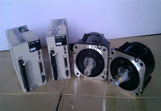 YASKAWA ELECTRIC Industrial Servo Motor SGMGH-30ACA6C Incremental Encoder Type 2