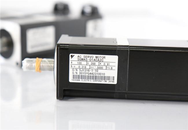 0.91A Current Yaskawa Ac Servo Motor SGMAS-01ACA2C 0.318N.M 3000r/Min 1