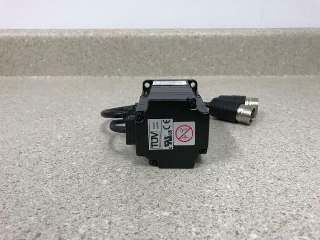 Sgmph-01b1e4cd Yaskawa Servo Drive 100v 100w Original New 3 Working Days Delivery 1