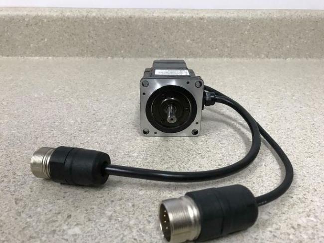 Sgmph-01b1e4cd Yaskawa Servo Drive 100v 100w Original New 3 Working Days Delivery 5