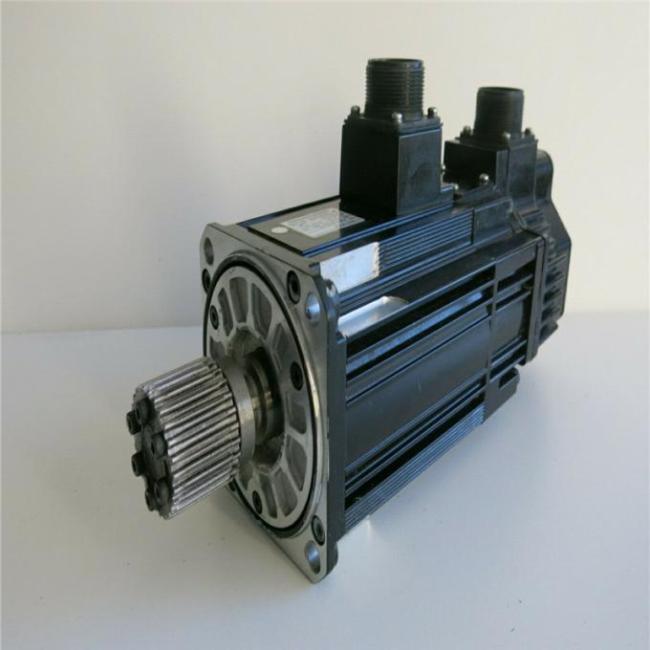 Industrial Yaskawa ELECTRIC 2000W Robot AC Servo Motor 3000rpm SGMSS-20A2A-YR11 0