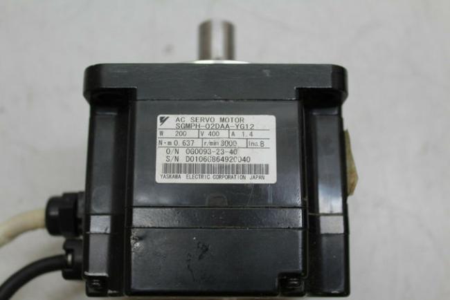 SGMPH-02DAA-YG12 Yaskawa Servo Drive 400v 200w Original New 3 Working Days Delivery 3