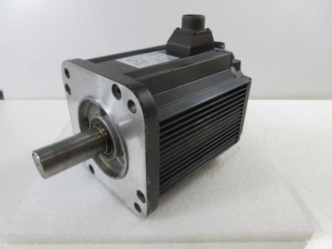 USAFED-20CB2T SGMPH-04AAE4SD Yaskawa Servo Drive Original New 3 Working Days Delivery 2