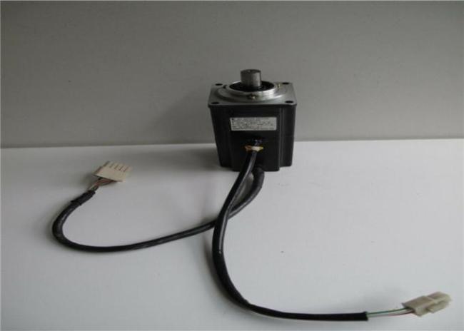New YASKAWA ELECTRIC 200V 3000r/min SGM-02UW14S SERVO MOTOR Industrial Servo Motor 1