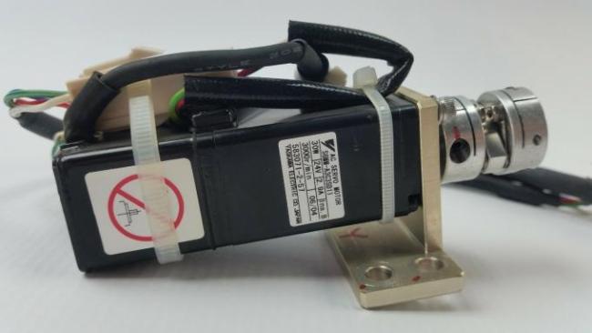New Yaskawa Electric AC Servo Motor 30W 24V 2.9A 3000RMP SGMM-A3C3SD11 0