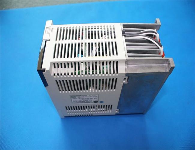 Industrial Servo Drive Yaskawa SGDH-A5AE Servo Pack 0.0.5(0.07)KW 50/60HZ 1