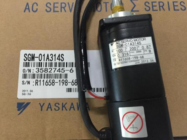3000RPM AC Induction Servo Motor 200V Voltage 0.87A Current With Shaft Seal SGM-01A314S 0