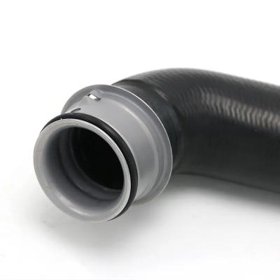 Cina XINLONG LION tubo di raffreddamento del radiatore OE NO. 2515018482 per Mercedes-Benz Superior nero in vendita