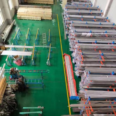 China Precision Stainless Steel Pipe Grade 316L SS Pipe ASTM A270 A789 Bright Surface for sale
