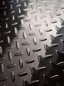China Embossed 304 SUS304 316L Stainless Steel Chequered Plate Hot Rolled for Durability for sale