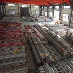 China Hot Rolled 201 Stainless Steel Angle Bar Equal Stainless Steel Bar 30*30-100*100 ASTM GB DIN Standard for sale