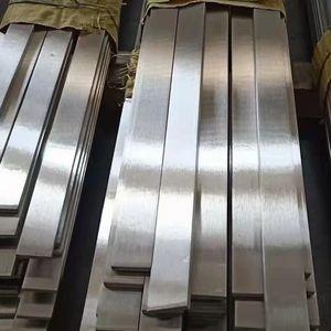 China Hairline Finishing Cold Drawn Stainless Steel Flat Bar with Width 10-600mm for Lift Applications for sale