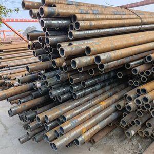 China Black Painted Hot-Expanded Seamless Alloy Steel Tube for Heat-Exchanger Tubes for sale