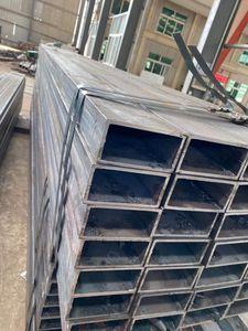 China S355J2 Square Steel Pipe with Black Surface and 30*30-300*300 Hollow Section for Structural Applications for sale