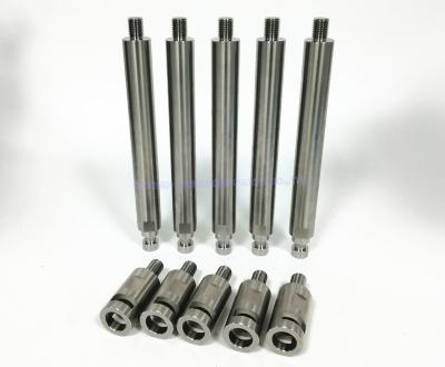 China O molde da precisão da tolerância de +/-0.01mm as peças da modelação por injeção parte/do metal à venda