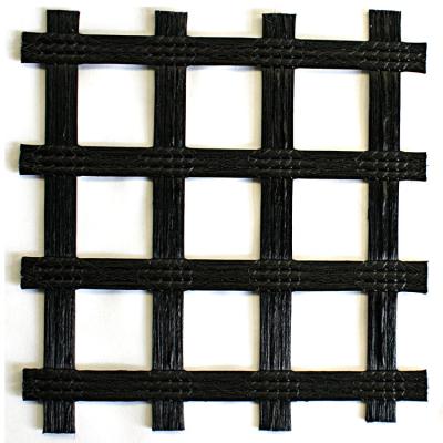 China Wear Resistance Bitumen Biaxial Polyester Geogrid For Soft Soil Road Reinforcement for sale