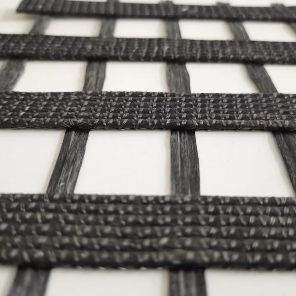 Quality 5.2x100M 200-30KN/M Polyester PET Geogrid for Landslide Repair Soil Reinforcemen for sale