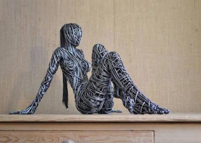 China Modern Outdoor Decoration Stainless Steel Wire Dancer Sculpture for sale