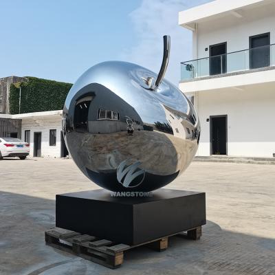 China Weather-Resistant Stainless Steel Mirror Apple Sculpture Outdoor Garden Art Modern Patio Decor for sale