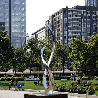 China Modern Mirror Polished Glossy Abstract Stainless Steel Sculpture Contemporary Outdoor Art for Landscapes for sale