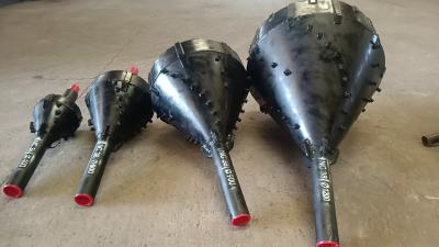 Китай Тиски для губок, буровой инструмент, переходник, вертлюг, вытаскивающий вертлюг, переходник, адаптер, буровое долото, лопастной расширитель продается