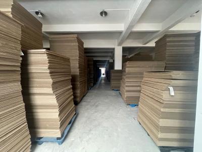 Cina Carta cartonata ondulata ecologica, carta riciclata carta ondulata in vendita