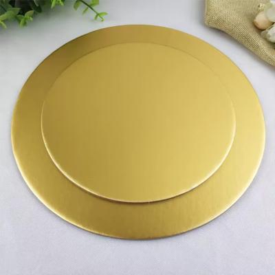 Cina 4 pollici 6 pollici 8 pollici 10 pollici 12 pollici base di torta in oro / a forma di fusto tavole tavolo rotondo in vendita