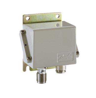 中国 Danfoss Pressure transmitter, EMP 2 084G2112, 0.00 bar - 25.00 bar, 0.00 psi - 362.50 psi 販売のため